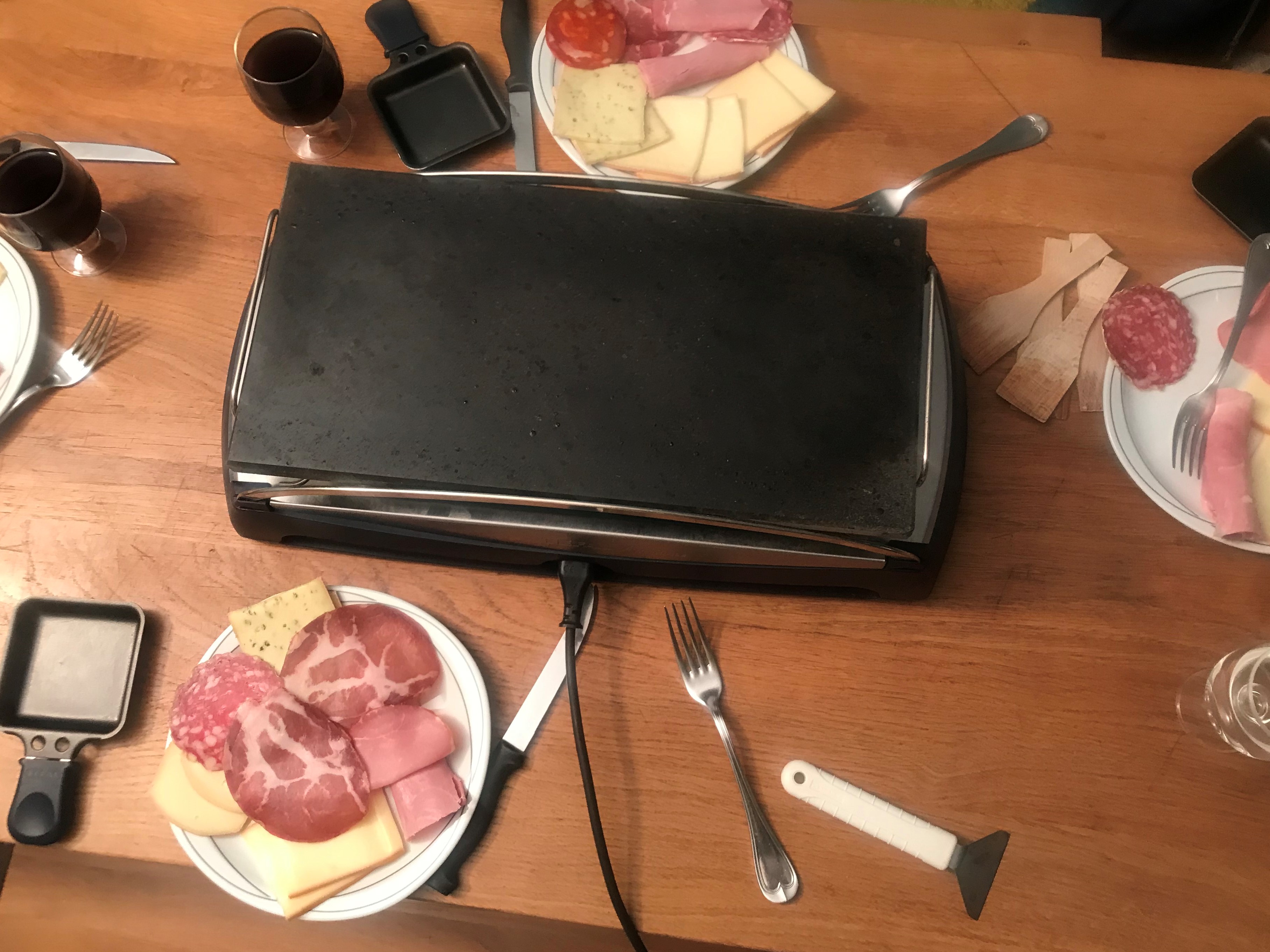 Raclette, such a winter dish ! – FrenchWineLove